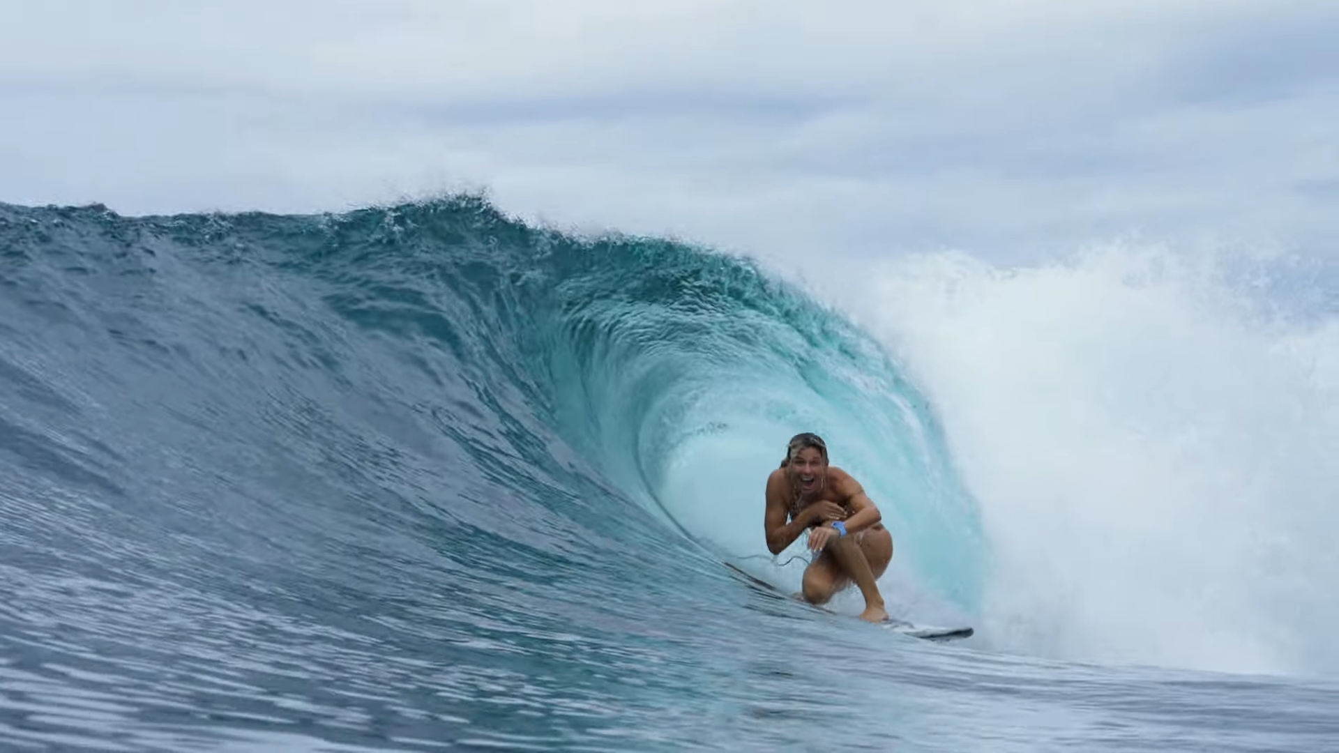 Coco Ho and Zoe McDougall Mesmerize in Stunning Indian Ocean Edit